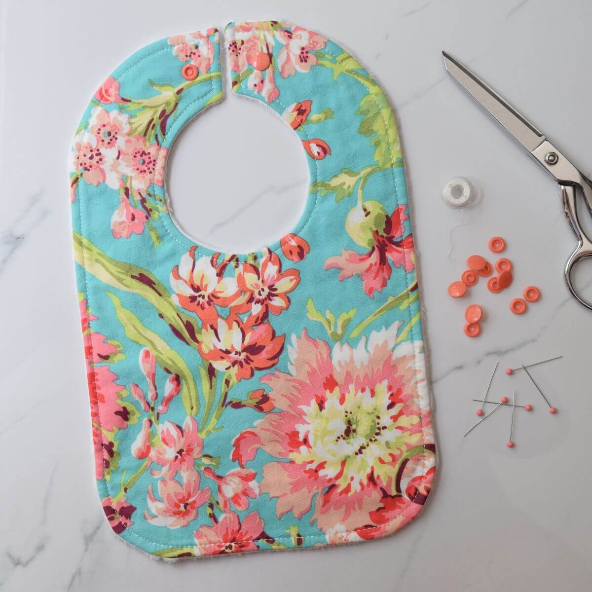 Free Baby Bib Pattern – Easy Sewing Tutorial for Beginners